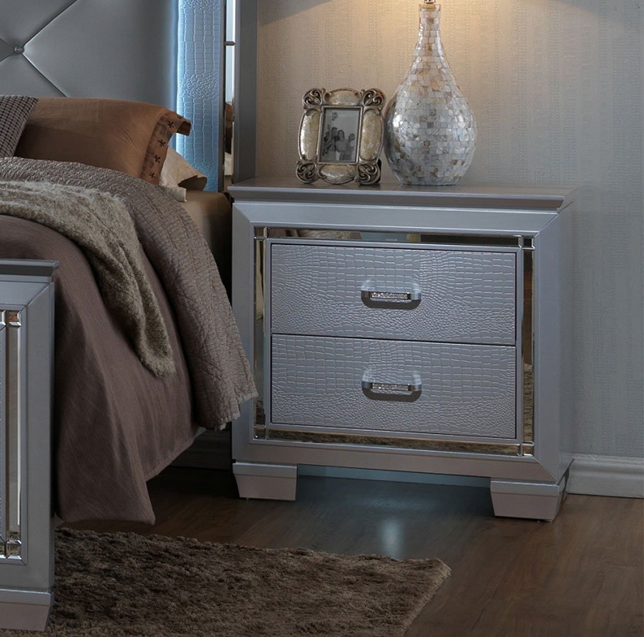Lillian Panel Bedroom Set Crown Mark Furniture | Furniture Cart