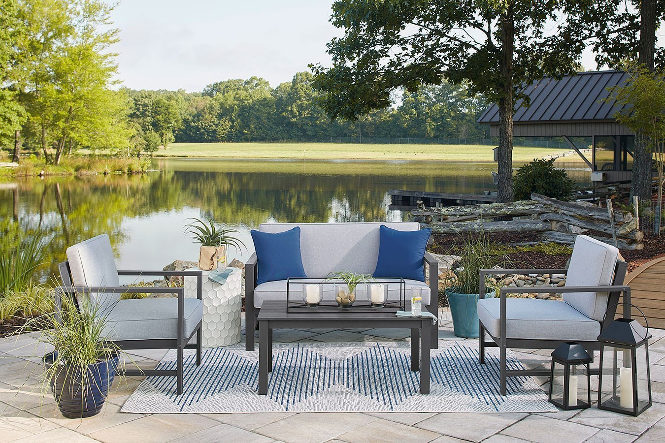 Fynnegan Outdoor Seating Set (Gray) Signature Design | Furniture Cart